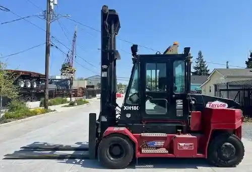Home | Fork Lift Sales, Parts, Service and Rentals Seattle, WA