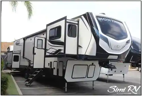 RV Dealer in Simi Valley, CA | New & Used RV Sales & Service